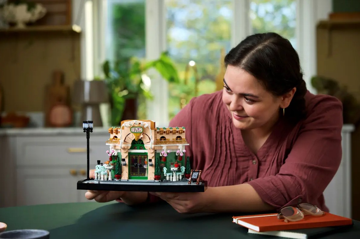 LEGO ICONS - LE CAFÉ FRANÇAIS #10362 - LEGO / Icons