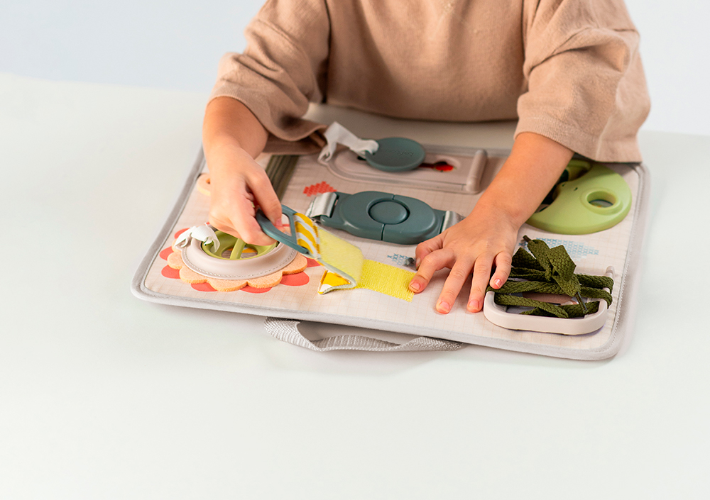 JCÉTÉ25 JC25 TAF TOYS - TABLEAU D'ÉVEIL «SNAP'N LEARN» AVEC ATTACHES ...