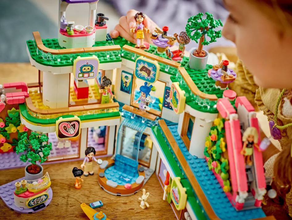 LEGO FRIENDS - LE CENTRE COMMERCIAL DE HEARTLAKE CITY #42604 - LEGO ...