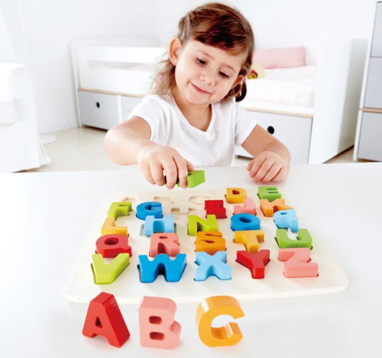 HAPE - CASSE-TÊTE EN BOIS ALPHABET 24 PIÈCES -LETTRES MAJUSCULES ...