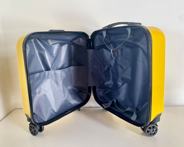 VALISE DELUXE POKEMON PIKACHU JAUNE AVEC SERRURE 18" (46 CM) - CHAMBRE ...