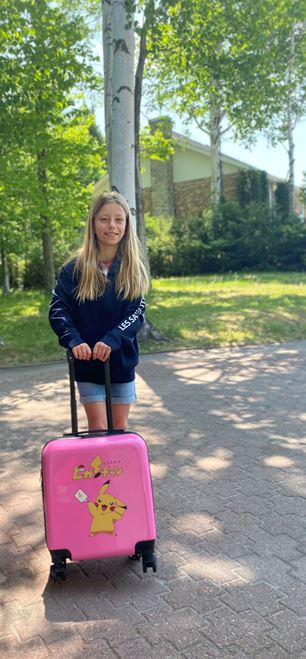 VALISE DELUXE POKEMON PIKACHU ROSE AVEC SERRURE 18" (46 CM) - CHAMBRE D ...
